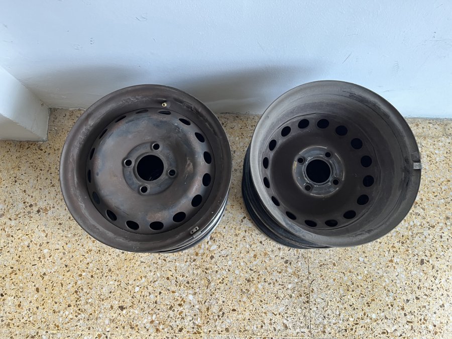 Llantas Renault R13 - Clasionce | Fácil comprar, fácil vender