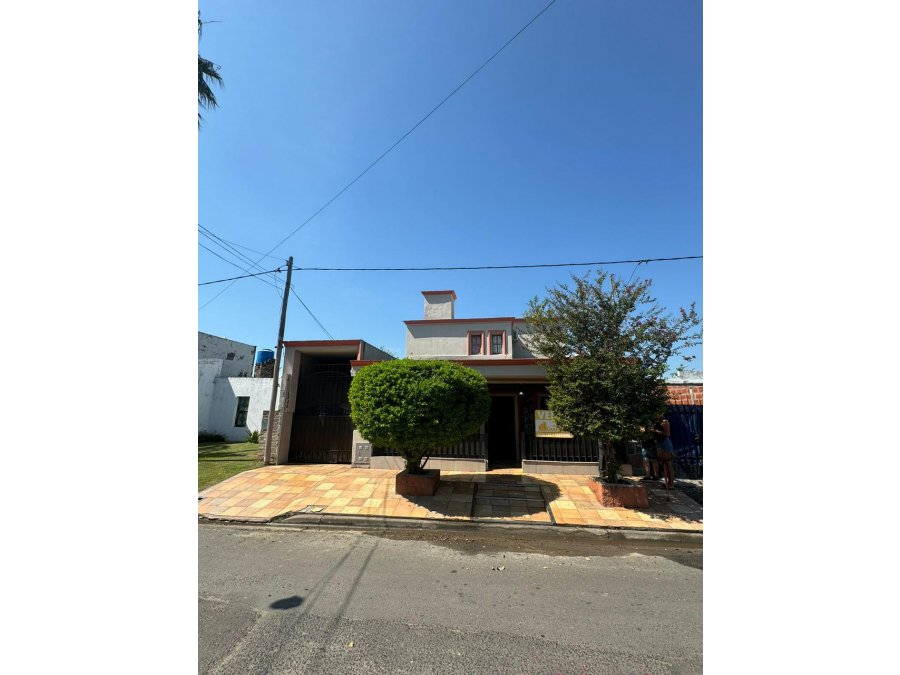 VENDO CASA 3 DORMITORIOS - GARRIGO Y PROV. UNIDAS - Clasionce | Fácil ...