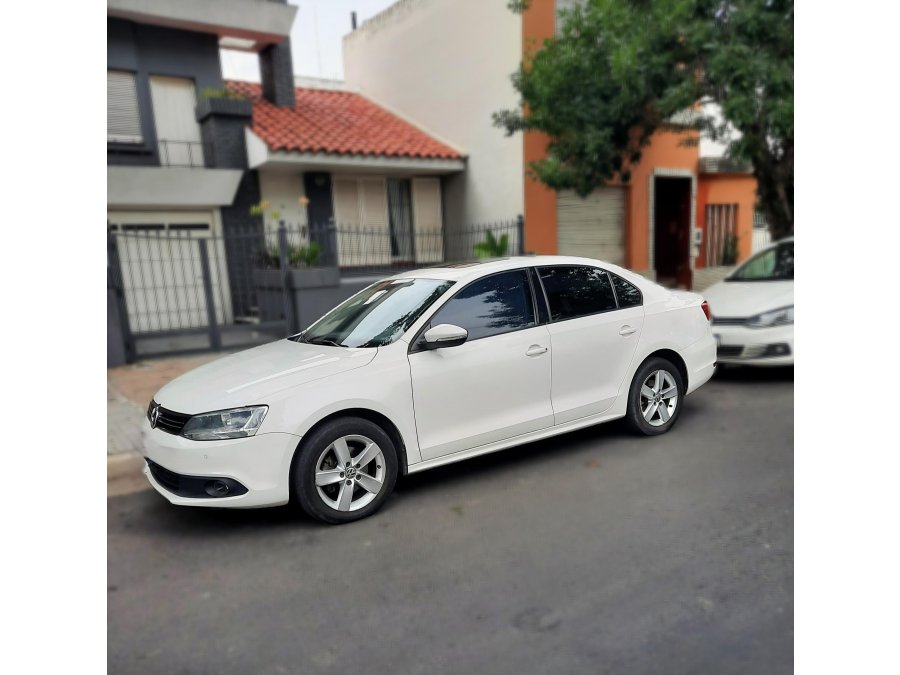 VOLKSWAGEN VENTO 2.5 170HP LUXURY TIP L/11 AÑO 2.011 - Clasionce ...