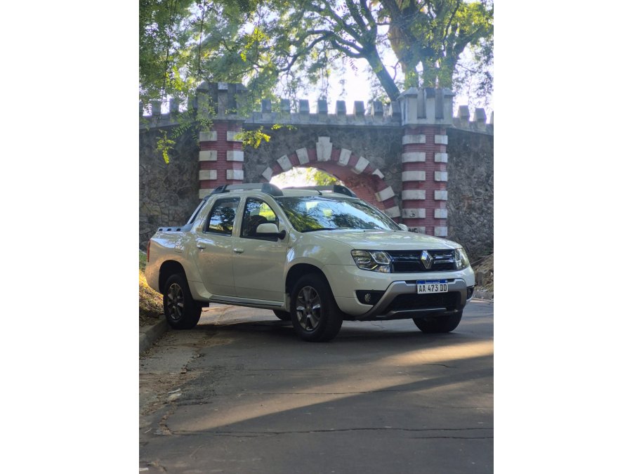 43.000 kms reales. Oroch Privilege - Clasionce | Fácil comprar, fácil ...